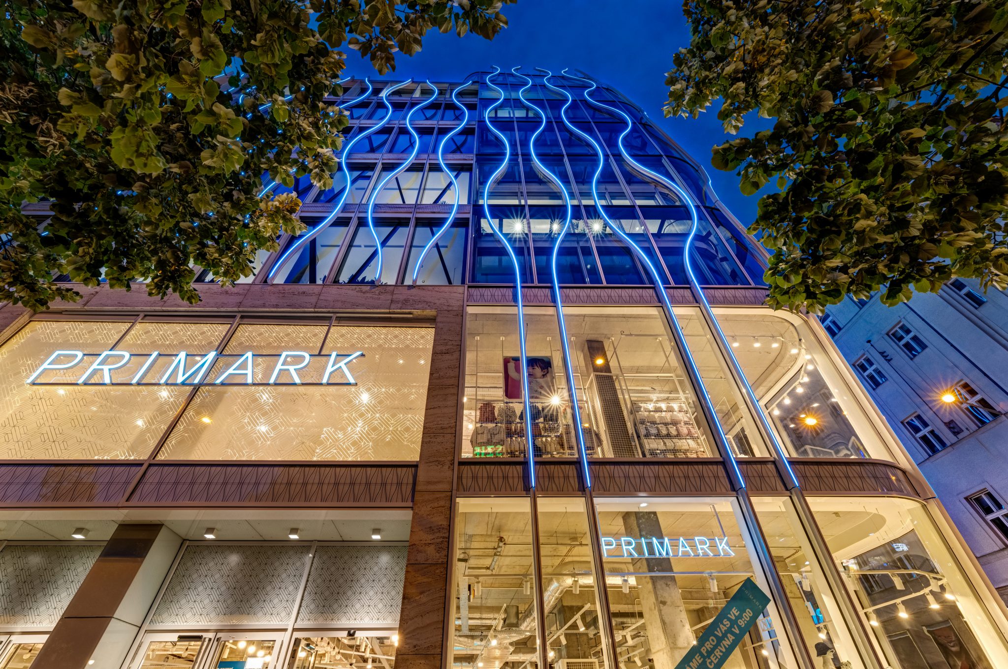 Primark unveils new hybrid working model - Retail Gazette
