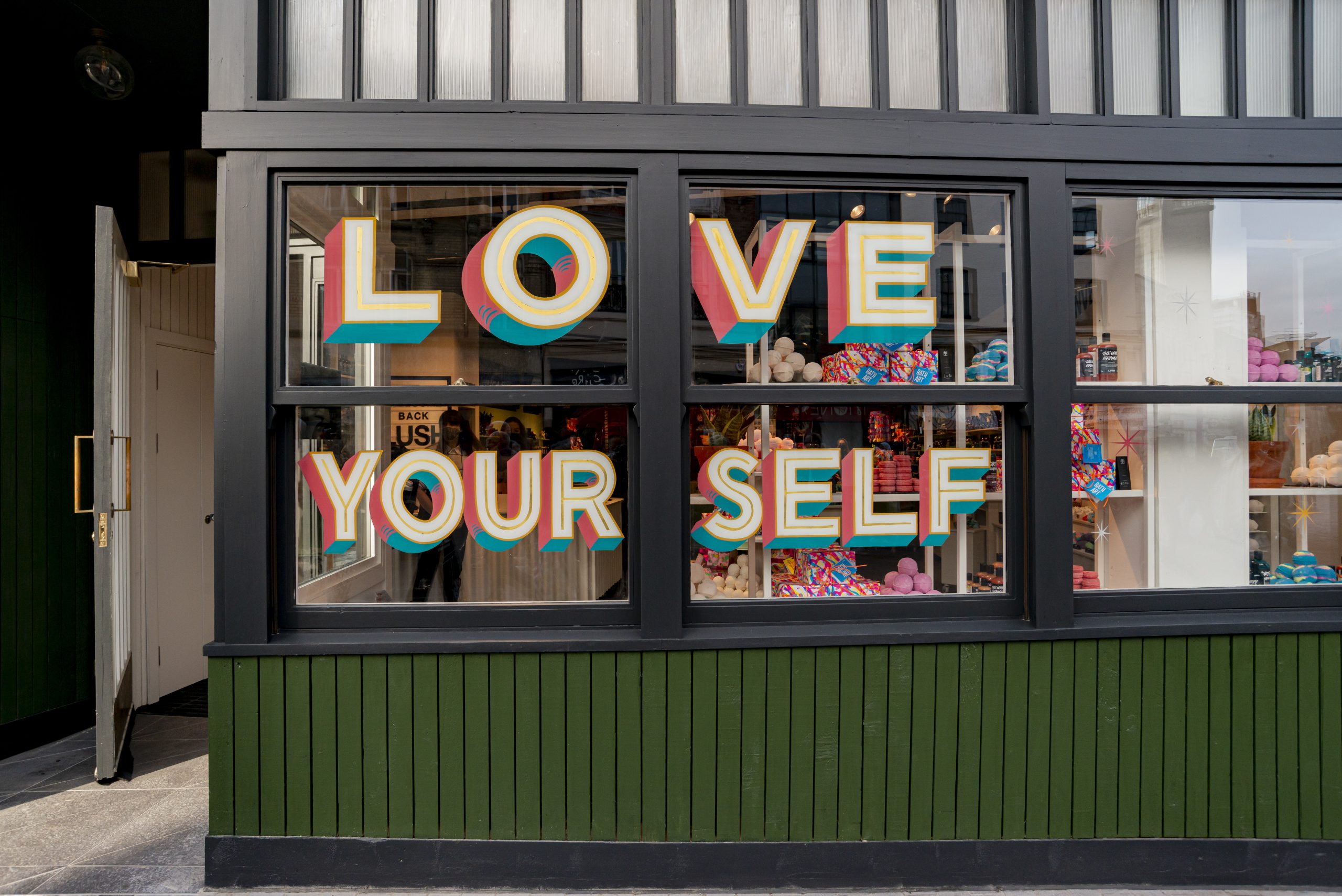 In pictures: Lush’s opens latest ‘customer journey’ concept store in ...