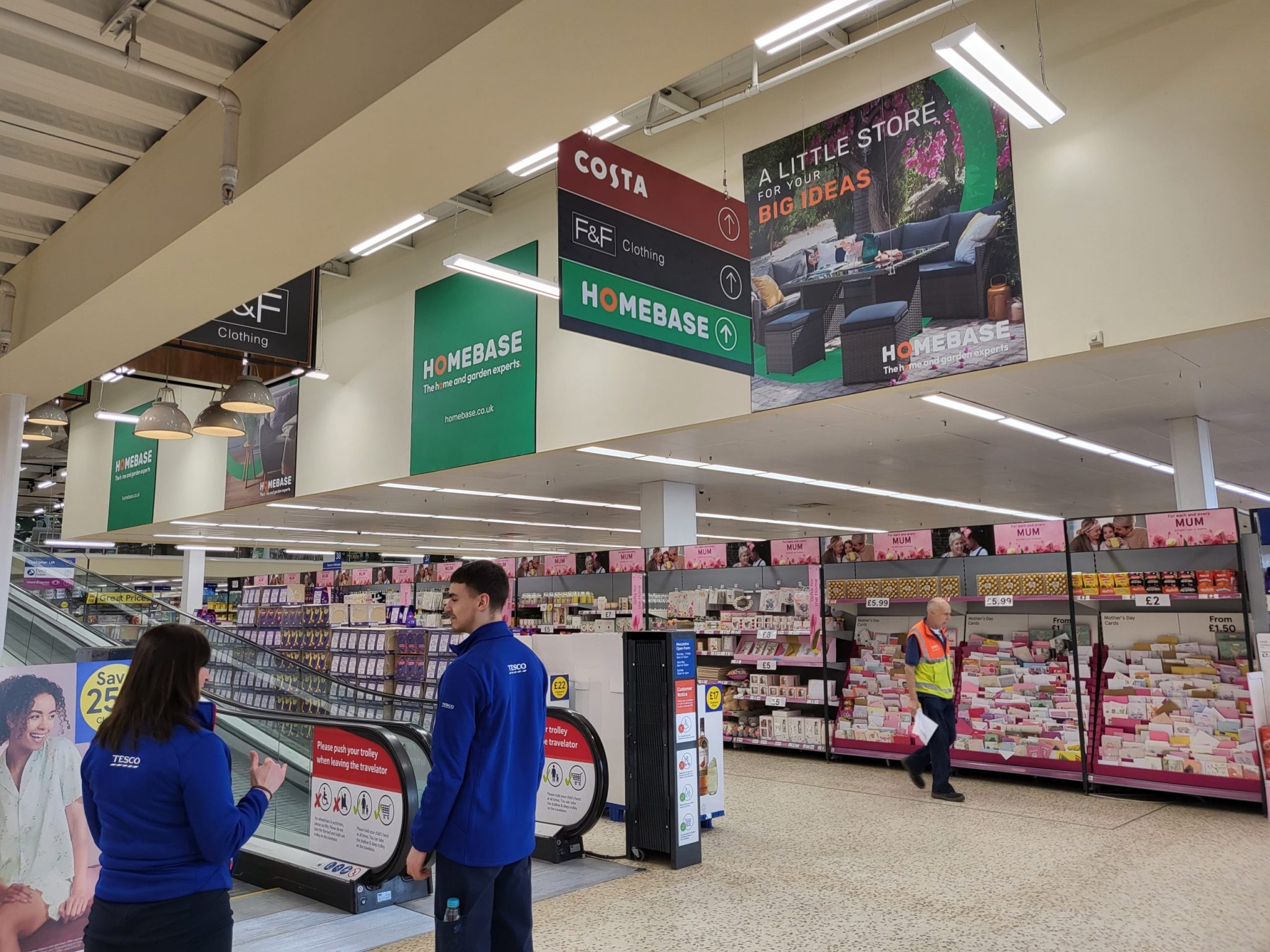 Street food, coffee and garden furniture: Why supermarket concessions ...