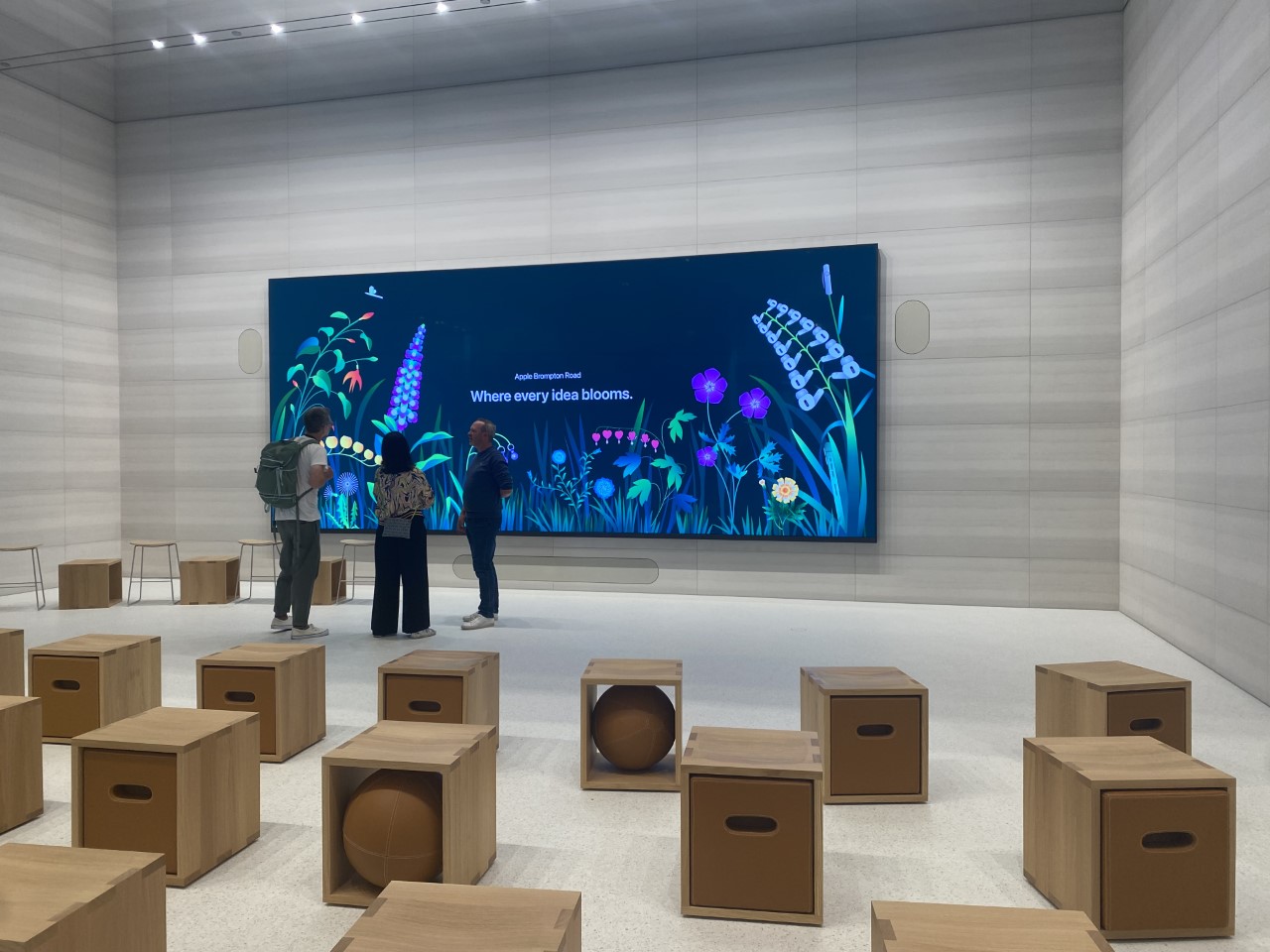 Sneak peek: Inside Apple's new London flagship on Brompton Road ...