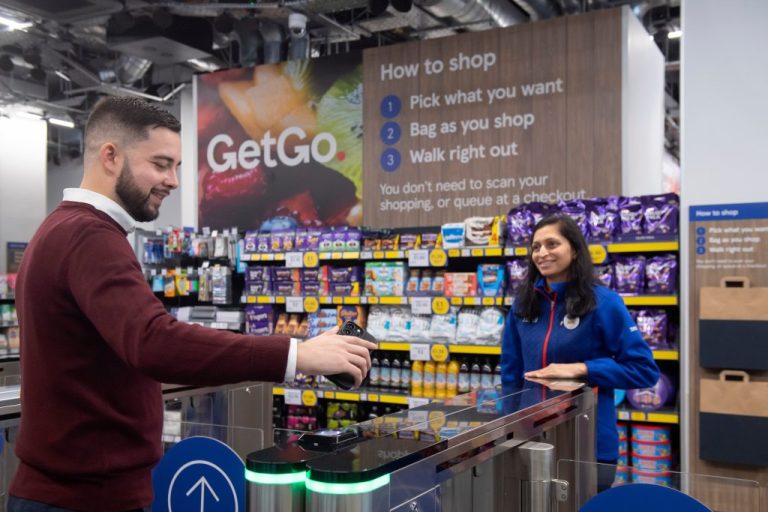 Tesco says goodbye to staffed checkouts as it prioritises self-service ...
