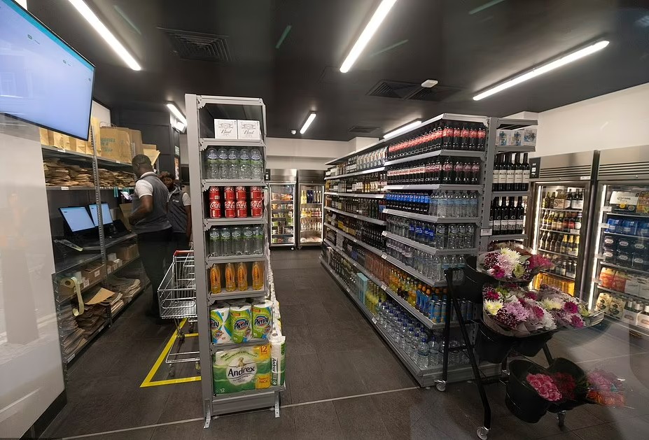In pictures: Inside Deliveroo's first physical store on Oxford Street ...