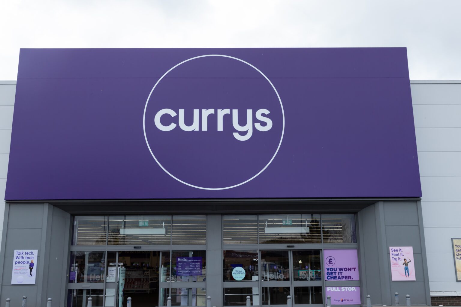 Currys full-year profits surge 37% on strong UK sales and services ...