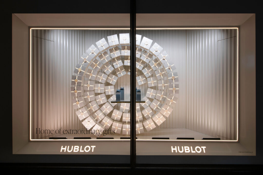 In pictures: Harrods unveils Christmas 2023 window - Retail Gazette