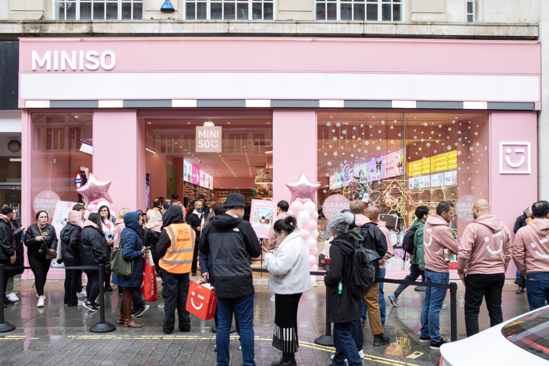 Watch: Argos debuts 2023 Christmas advert starring Connie and Trevor ...