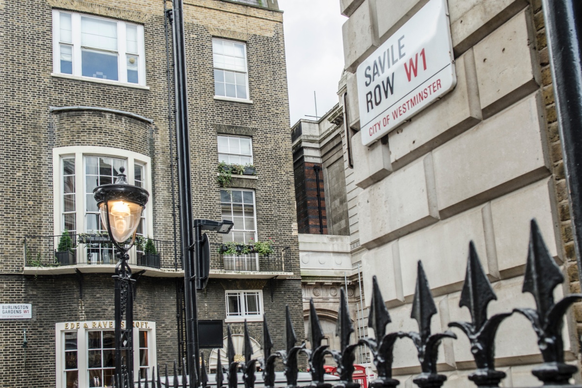 Luxury bosses urge government to grant Savile Row suits protected ...