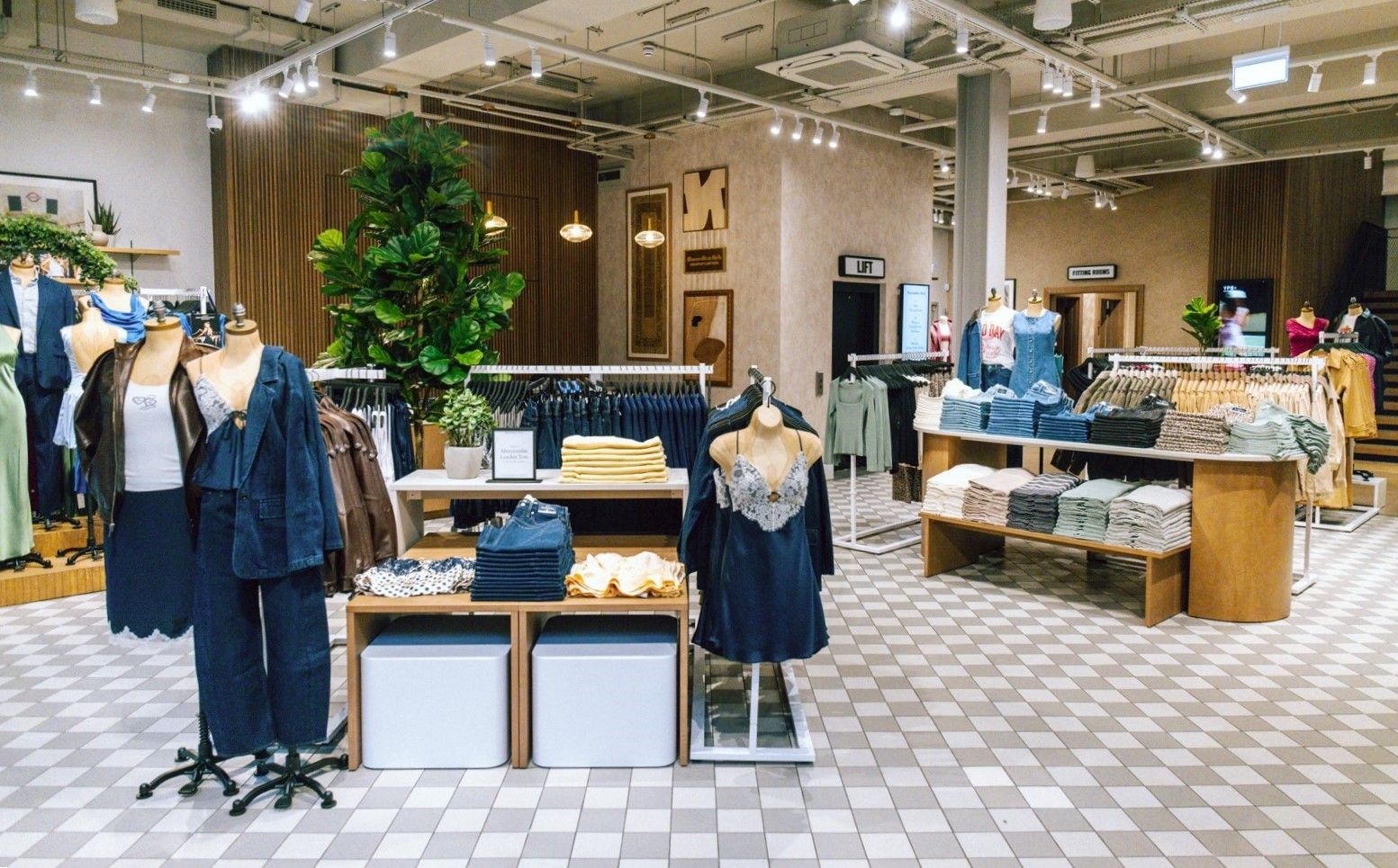 In pictures: Inside Abercrombie & Fitch's two new central London stores ...