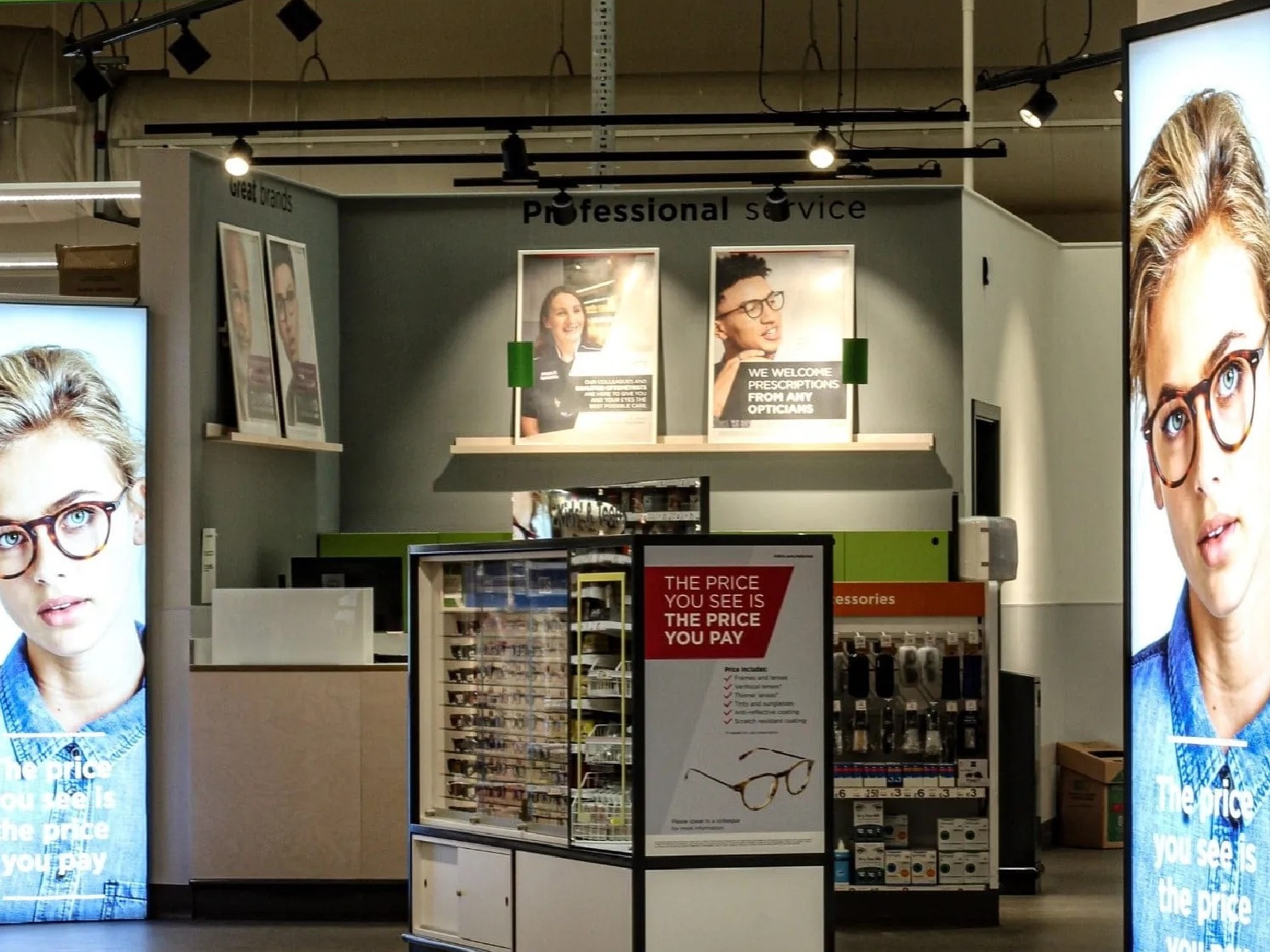 Asda Opticians rolls out training programme for future optometrists ...